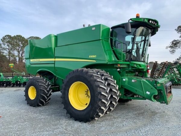 John Deere's Combine Tractors